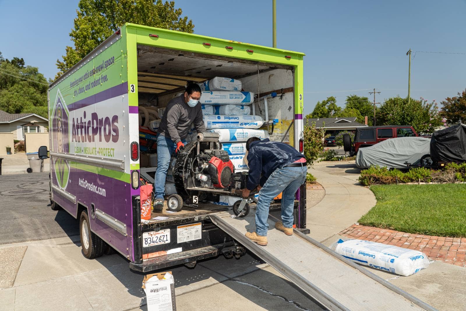 Attic Cleaning Troubleshooting Guide for Bay Area Homes - Attic Pros